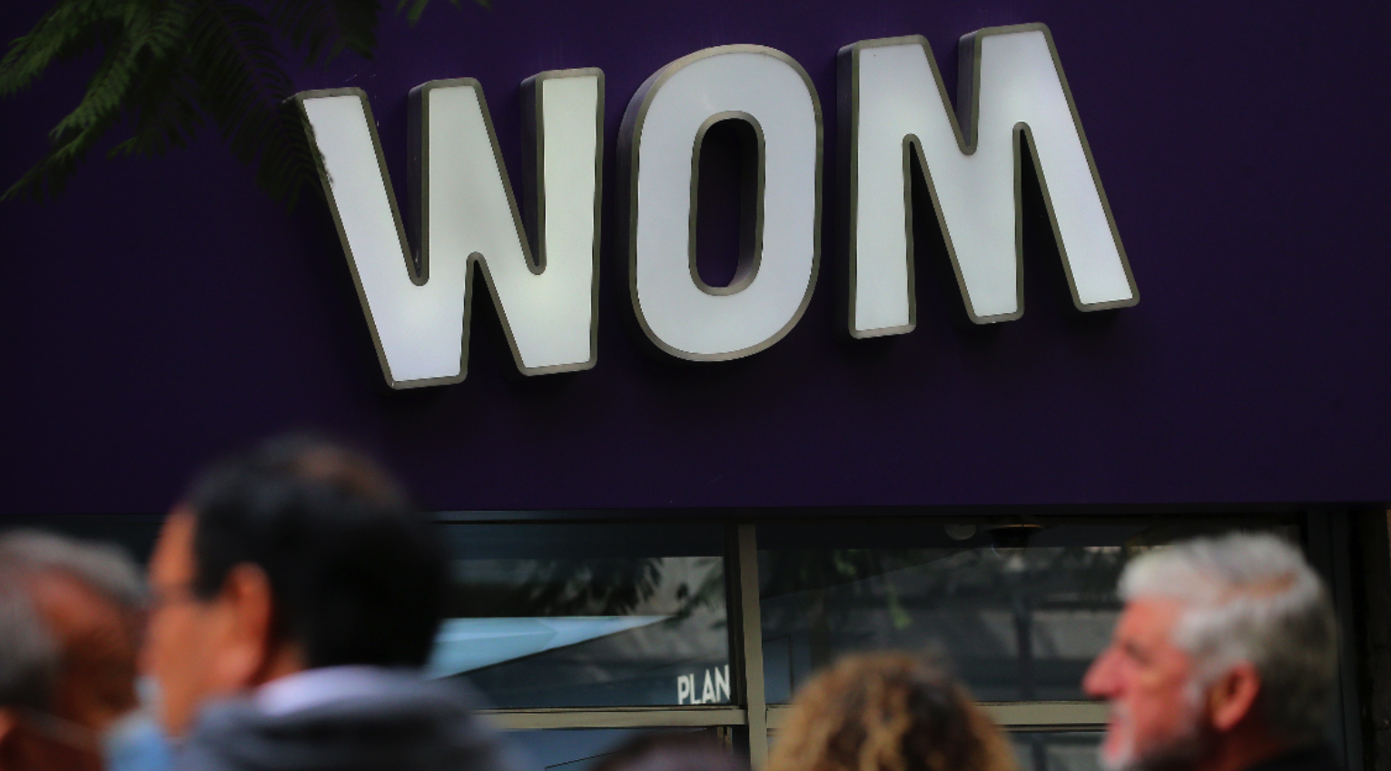 Crece incertidumbre por futuro de WOM en Chile tras acogerse a ley de ...